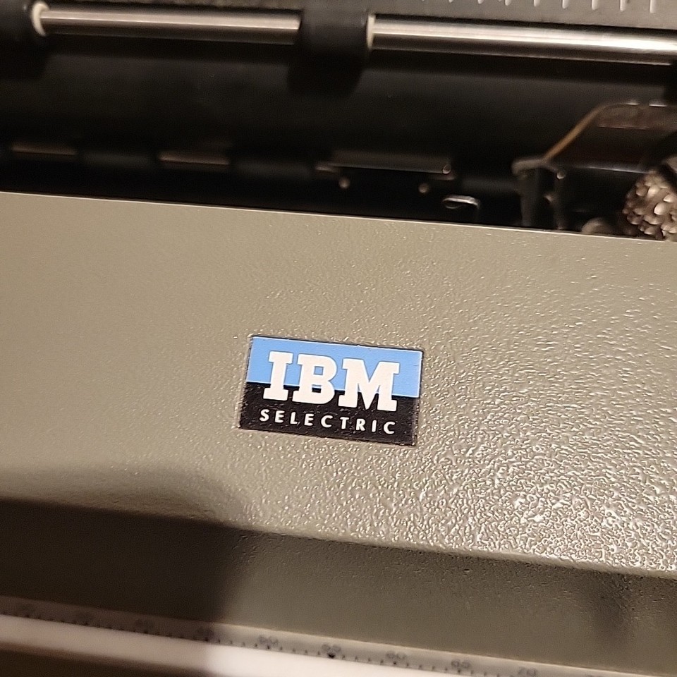IBM Selectric Electric Typewriter Vtg - Untested Great for Prop or ...