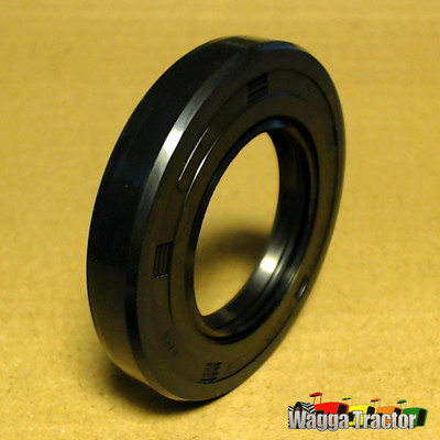 PSL4401 PTO Output Seal International IH A554 Tractor w rear mounted ...