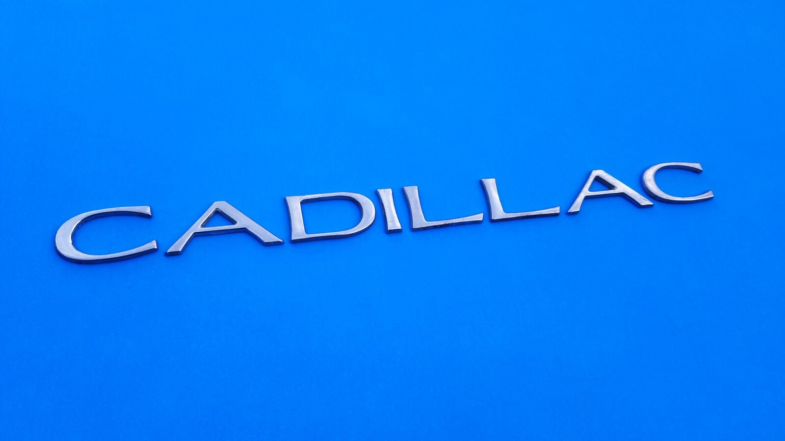 1999 2000 CADILLAC ESCALADE SIDE DOOR EMBLEM LOGO BADGE SYMBOL SIGN ...