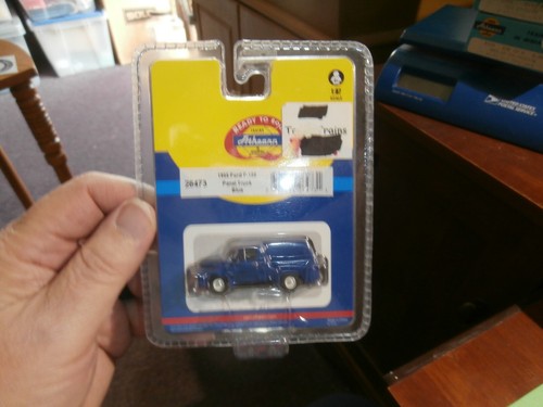 ATHEARN HO SCALE #26473 1955 FORD F-100 PANEL TRUCK | eBay