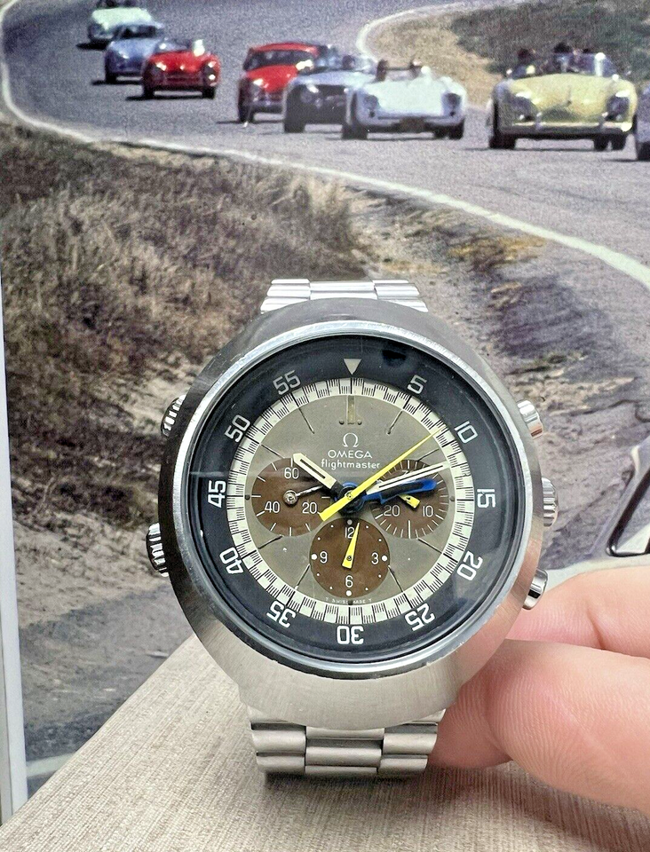 VINTAGE OMEGA FLIGHTMASTER Ref. 145.026 CHRONOGRAPH WATCH Caliber 911 ...