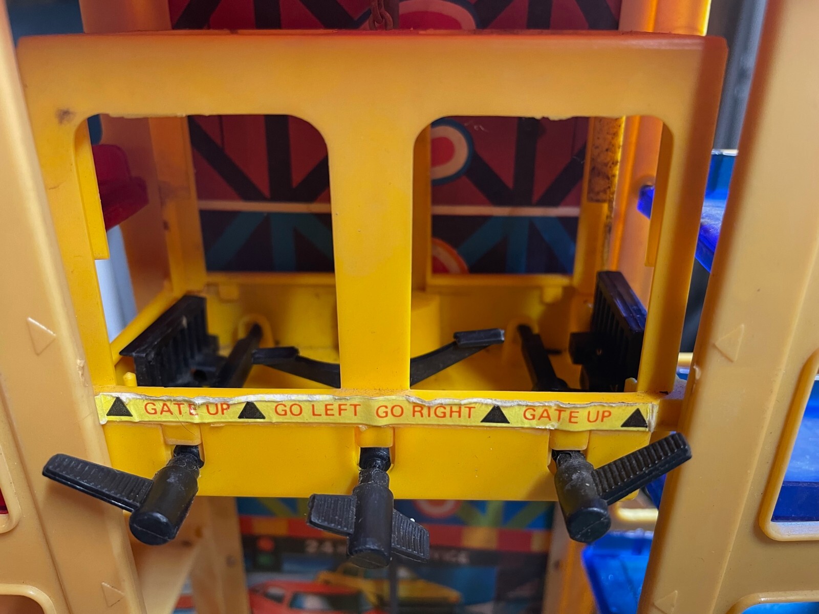 1979 Nasta Exxon Service Center w/ Elevator Hot Wheels Matchbox Rare ...