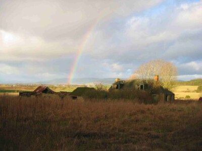 Photo 6x4 Muir O'Fauld Trinity Gask Derelict cottage and outbuildings ...
