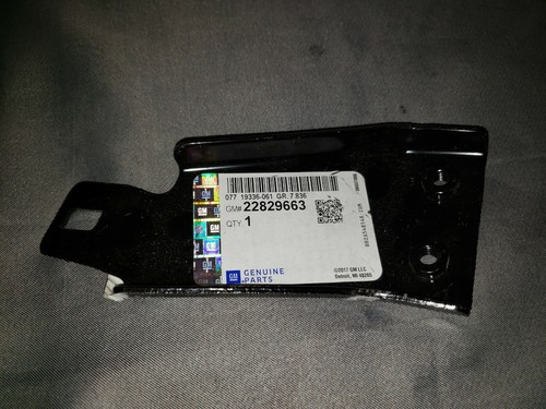 GM LH Front Bumper Bracket Brace GM 22829663 | eBay
