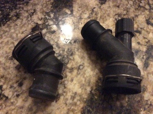 VW OEM 98-05 BEETLE RADIATOR HOSE FLANGE CONNECTOR Set Upper Lower 1J0 ...