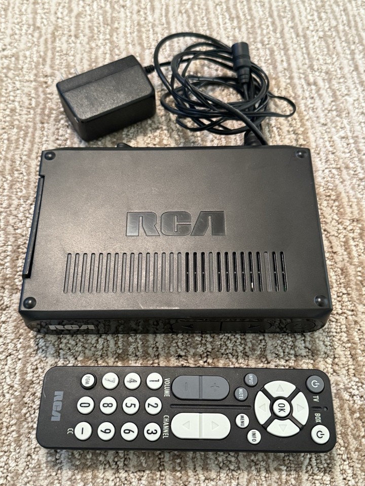 RCA ATSC TV Converter Box DTA800B1 DTV Tuner Digital-to-Analog w ...