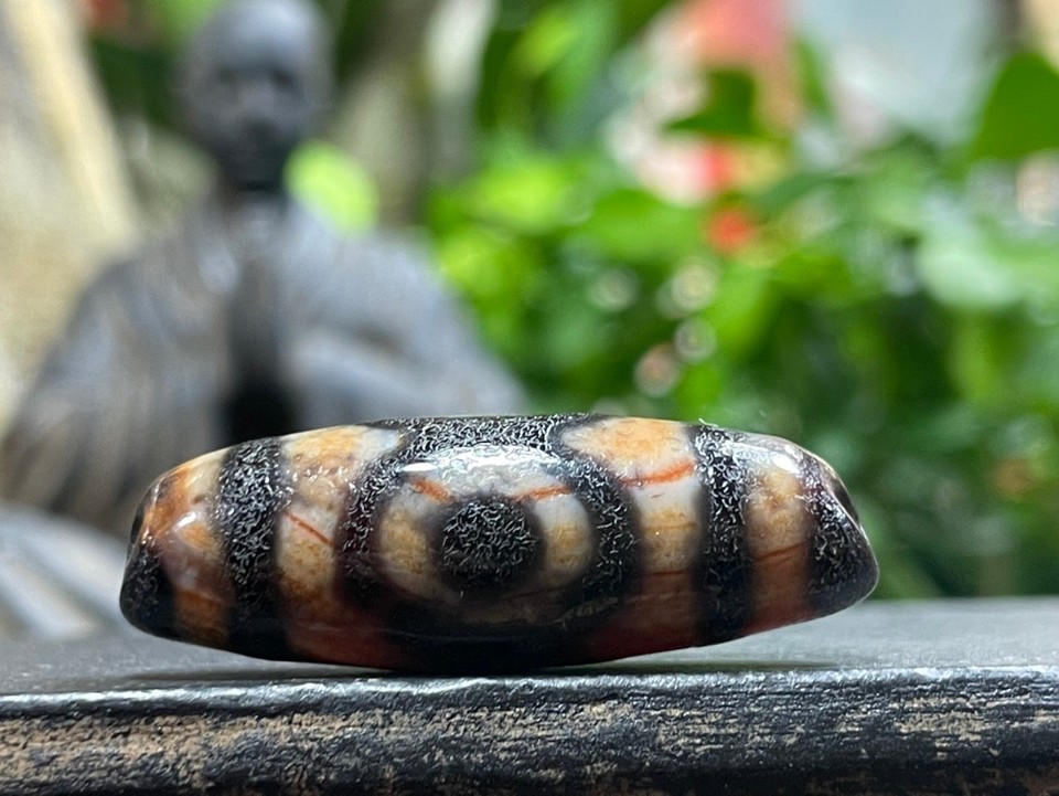 Old Tibetan Nepalese Himalayan Ancient 3 eye Old Dzi Talisman Beads ...