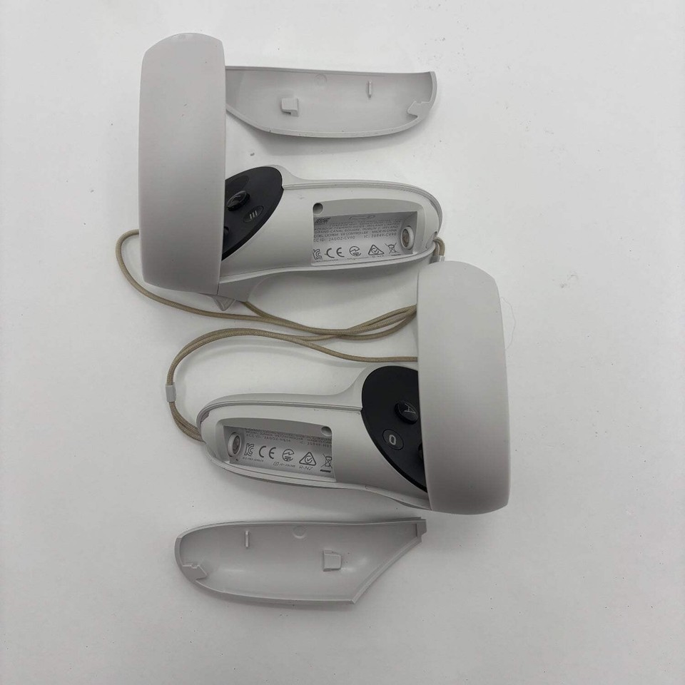 Oculus Quest 2 256GB Standalone All-in-One VR Headset KW49CM ...