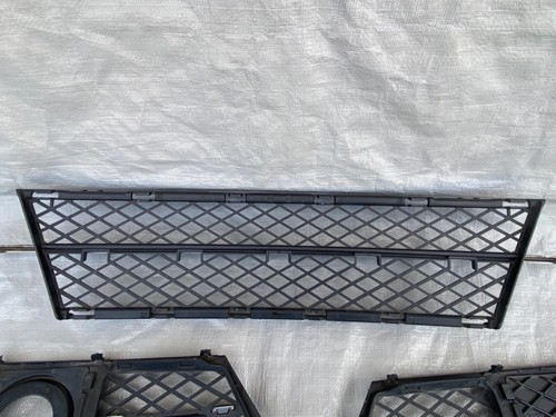 2008-2010 BMW 5 Series Front bumper lower grill 51117178115 51117178101 ...