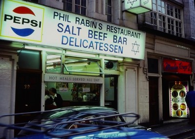 1985 Phil Rabin's Salt Beef Bar Delicatessen Pepsi Sign London 35mm ...