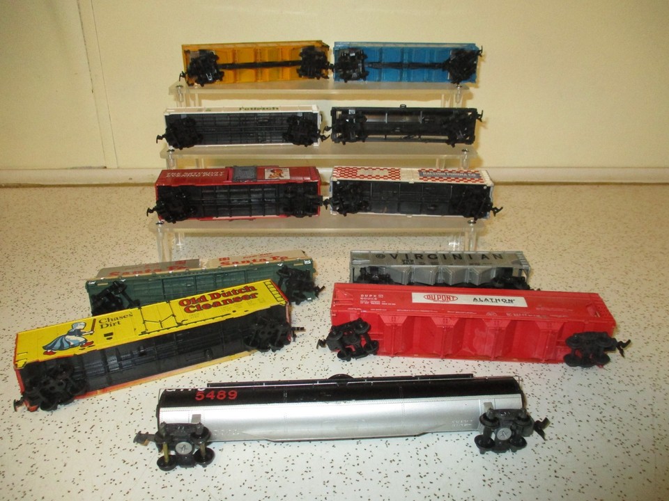 Vintage HO Scale Train Lot of 11 Rolling Mixed Freight Cars Mantua Tyco ...