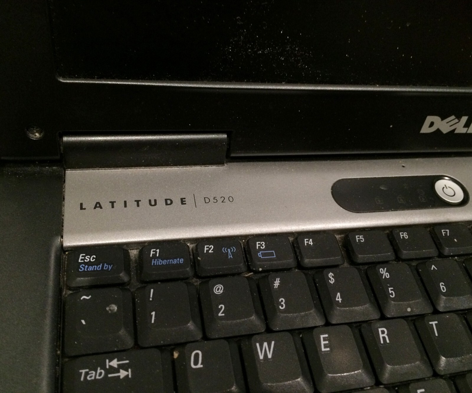 Dell Latitude D520, 15" Windows XP Laptop from 2006, For Parts Only, PC ...