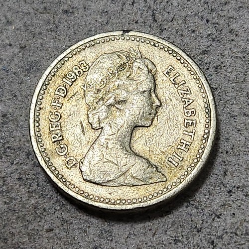 UNITED KINGDOM 🇬🇧 ONE POUND COIN 1983 (QUEEN ELIZABETH II ...