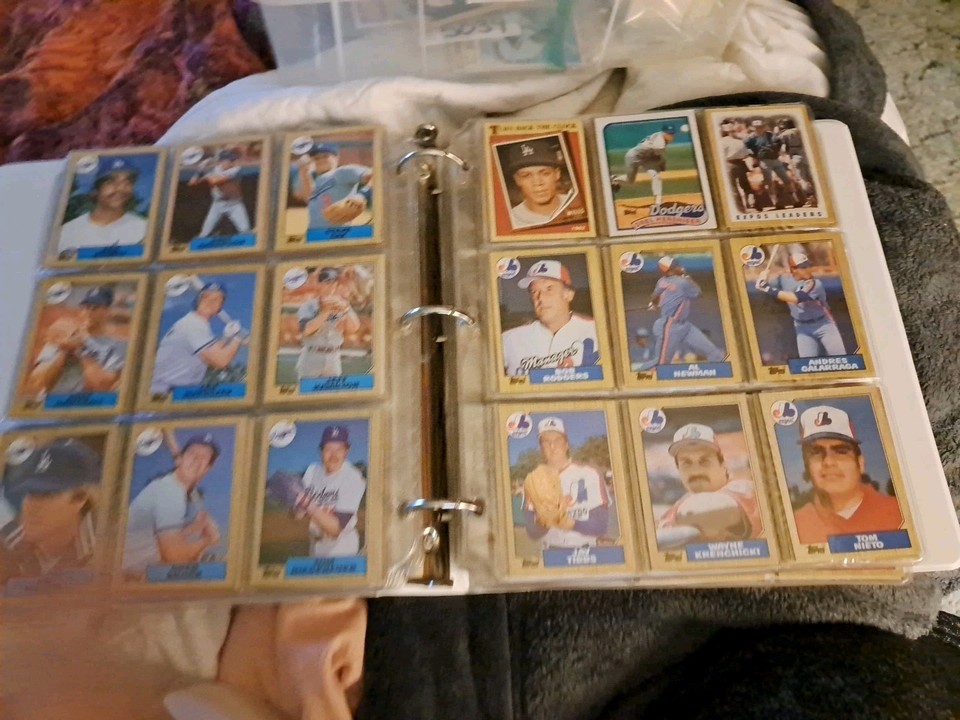 Topps Baseball Cards Collecting Album With 504 Cards | eBay