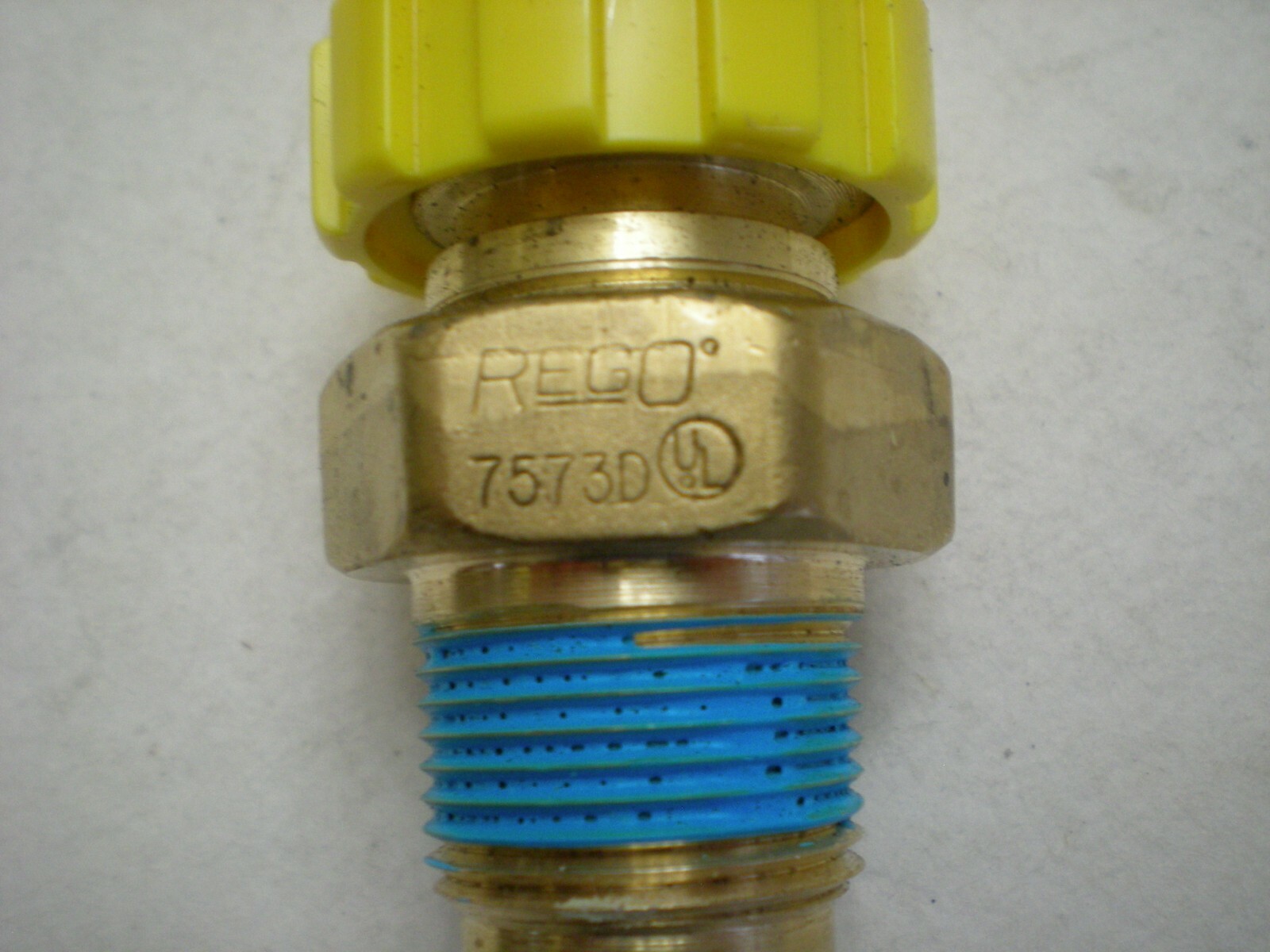 Original REGO 7573D PROPANE VAPOR RETURN VALVE FITTING NPT PORT ACME ...