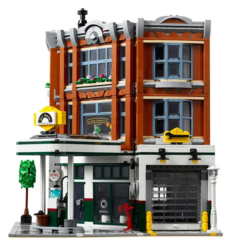 Unbuilt Lego Creator: Corner Garage (10264) With 2569 Pcs. Generic ...