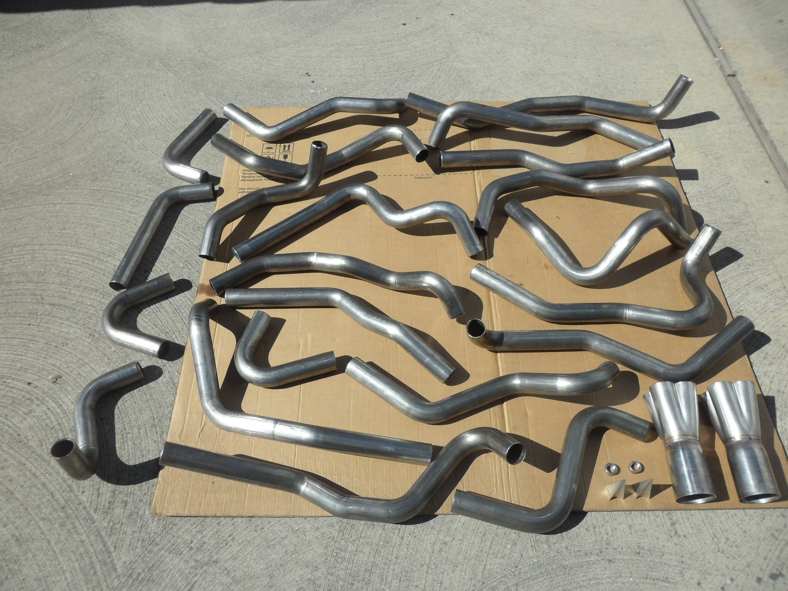 304 STAINLESS EXHAUST HEADER KIT UNCLUDES COLLECTORS, SPIKES & O2 ...