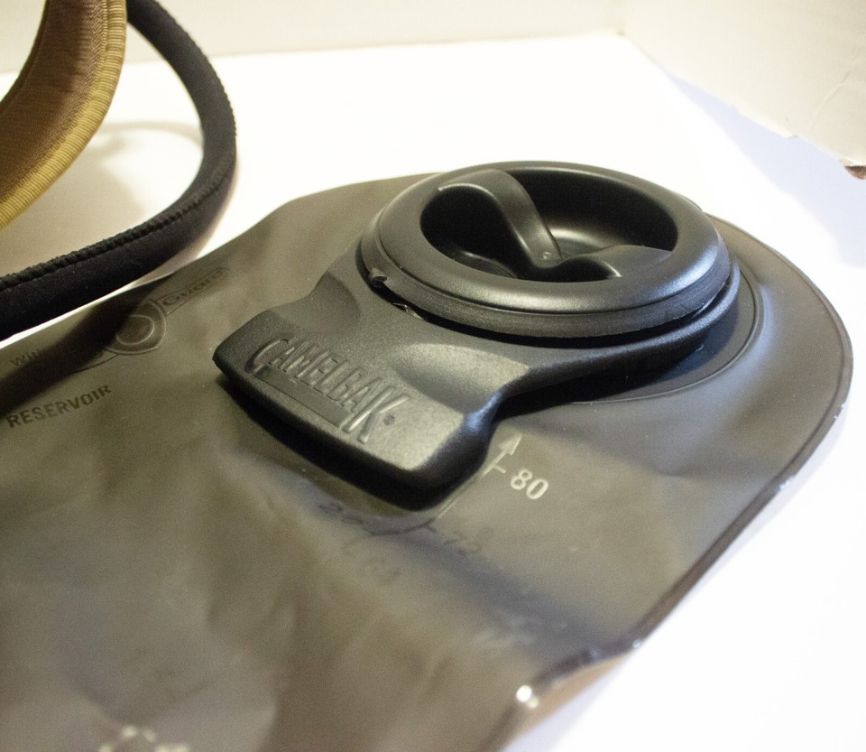 Blackhawk HydraStorm Hydration Reservoir System w/Bladder Desert Camo ...