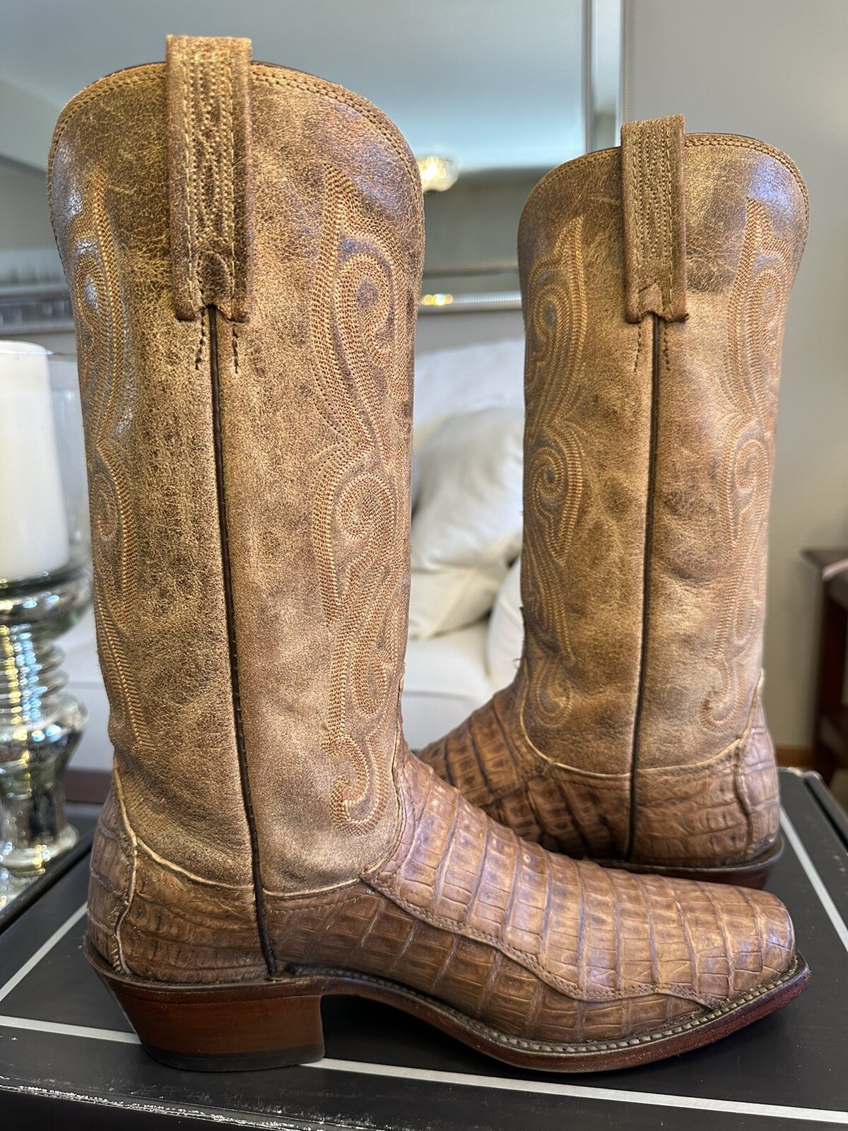 Lucchese 1883 Men's Handmade Beige Croc/Caiman Hornback John Wayne Toe ...