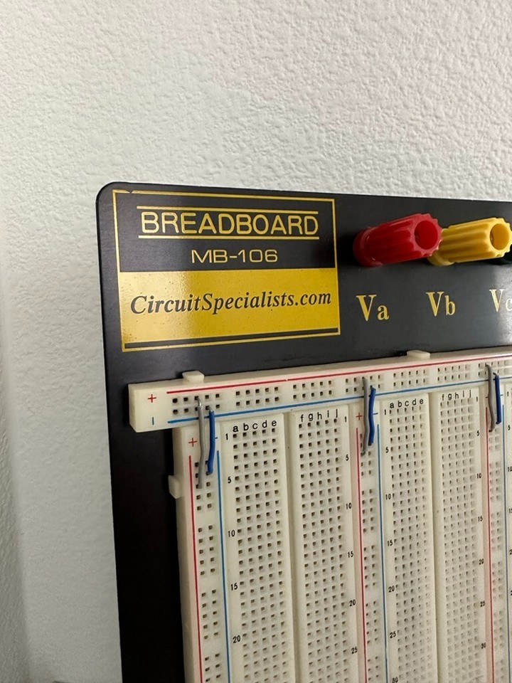 Premium Solderless Breadboard 2,390 Contact Points 4 Binding Posts ...