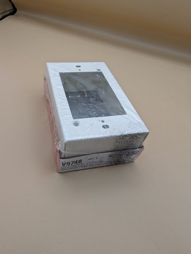 Lot of 6 WIREMOLD V5748-2 1 3/4" DEEP 2 GANG SWITCH RECEPTACLE BOX V500 ...