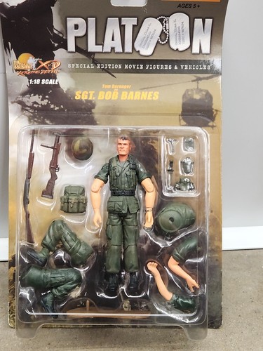 Ultimate Soldier XD 1:18 PLATOON Tom Berenger as SGT. BOB BARNES Army ...