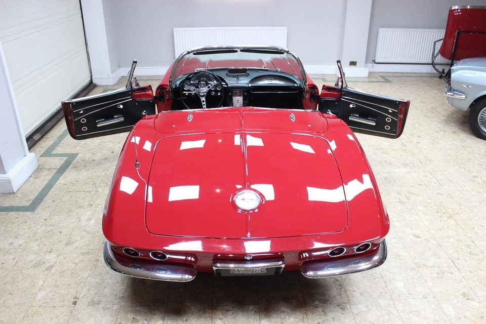 1962 Chevrolet Corvette C1 327 V8 Manual - Restored - Hard & Soft Top ...