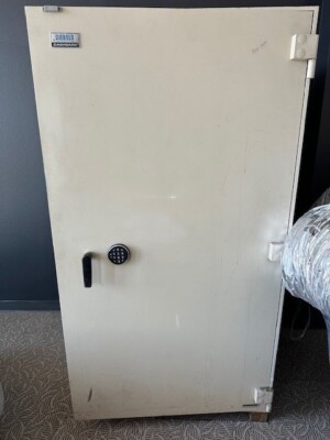 Wellsfargo Bank Safe with Key Lock & Password | eBay
