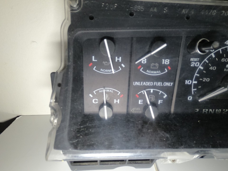 (1992 - 1996) Ford Bronco F150 F250 F350 Speedometer Gas + Tachometer ...