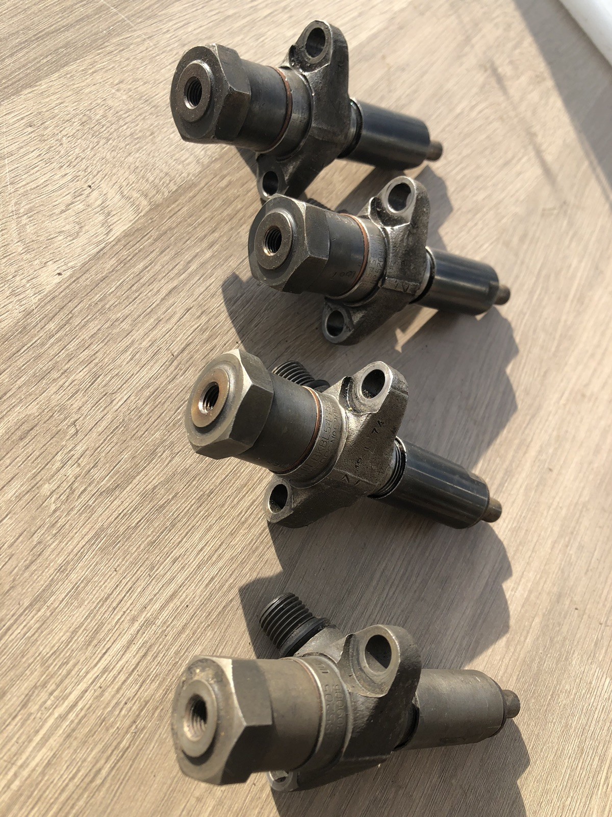 1 X CAV INJECTOR BKBL54S5205 THINK ITS FOR FORD SPARE PARTS DIESL ...