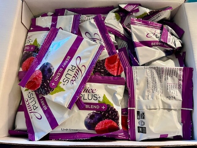 Juice Plus+ Berry Blend + - 10 Packets (2 Gummies Each - 20 Total) 11/ ...