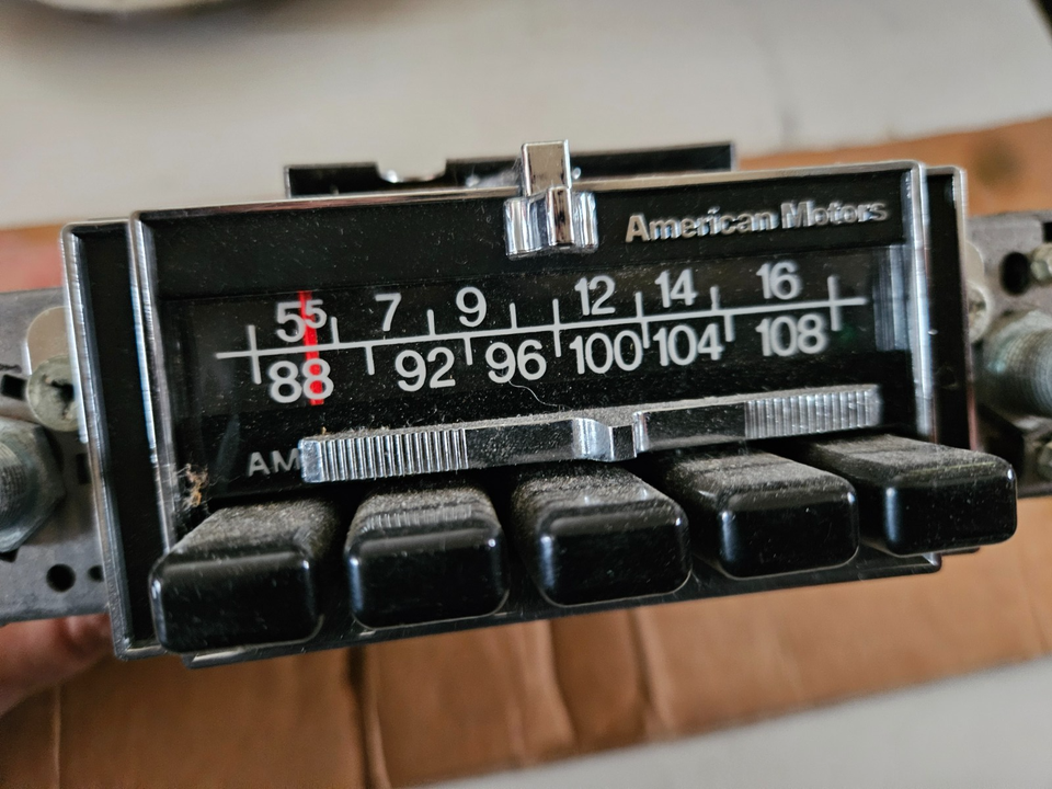 SUPER RARE FIND!! NOS AMC AM/FM Radio for 1972-1977 Hornet DL Gremlin X ...