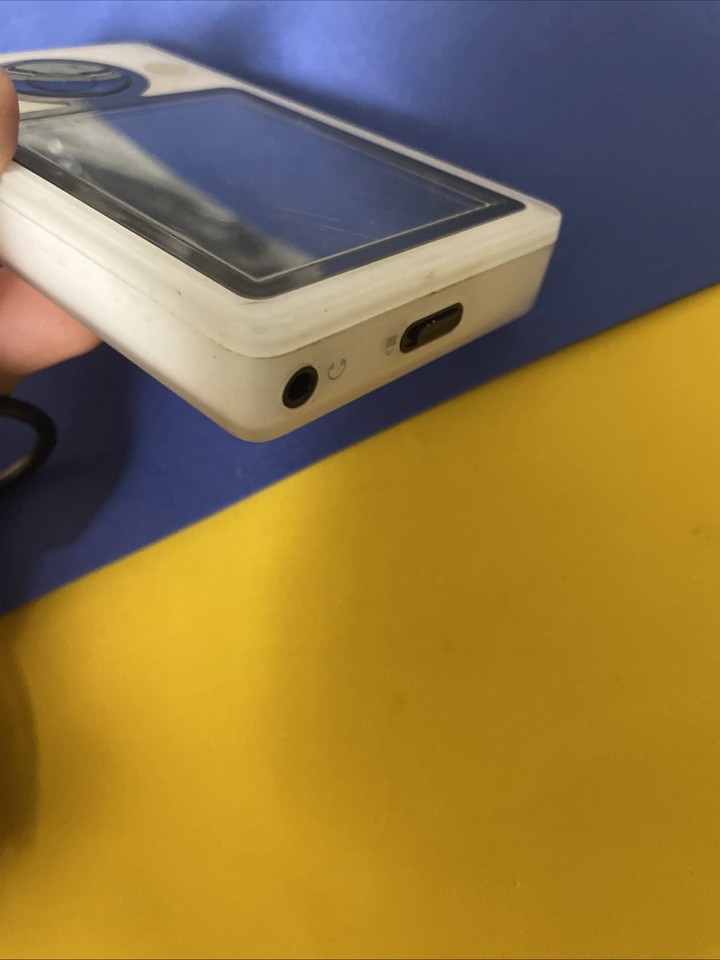 Microsoft Zune 30 Digital Media MP3 Player (1090) - White - WORKING. | eBay