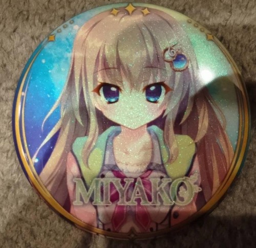 Kujo Toshi 9-Nine-Pop Up Store Aurora Glitter Can Badge | eBay