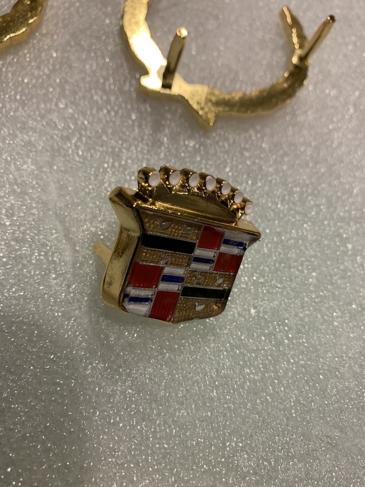 New Fits 1980- 92 CADILLAC BROUGHAM HOOD ORNAMENT TRUNK EMBLEM GOLD ...