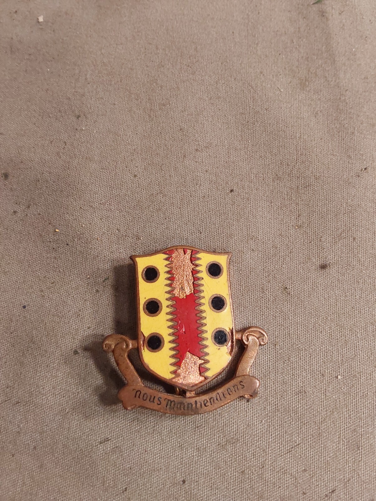 WWII US Army 6th Ordnance Battalion Theater Made Pinback DI DUI Crest ...