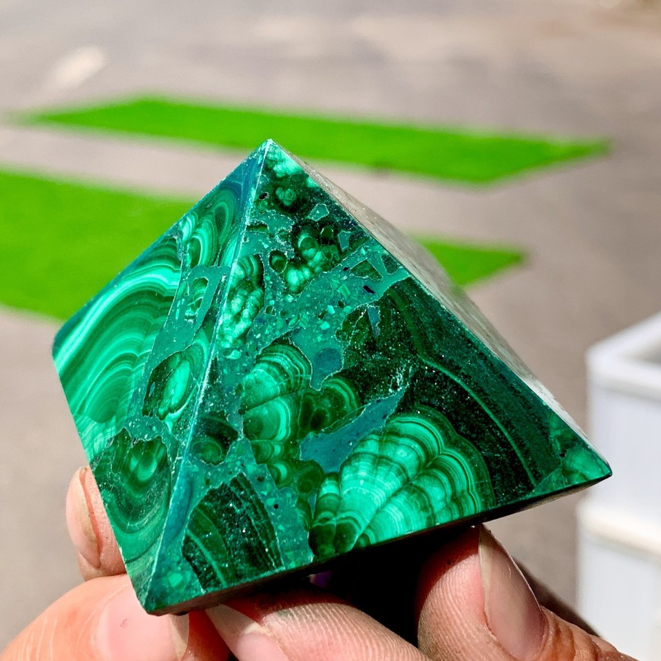 99G Natural malachite Pyramid Chakra Treatment Energy Stone Generator ...