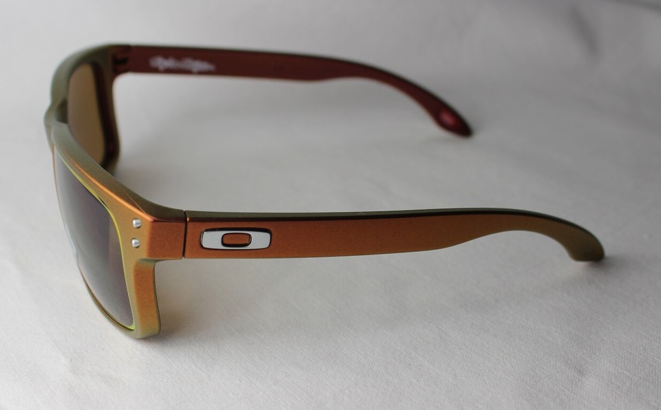Oakley OO 9102-T5 Holbrook TLD Red Gold Shift - Prizm Ruby Alt Iridium ...