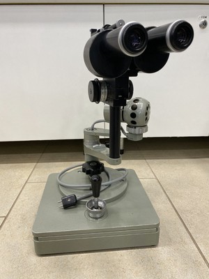 Slit Lamps - Applanation Tonometer