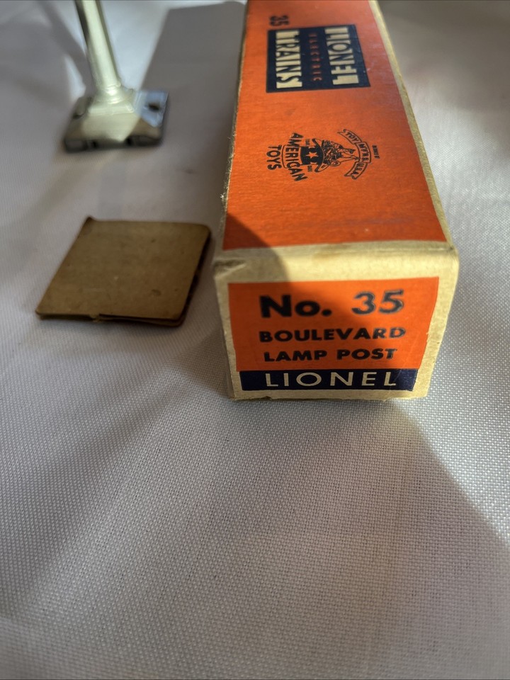 Lionel Train Set Postwar No. 35 Boulevard Lamp Post W/original Box ...