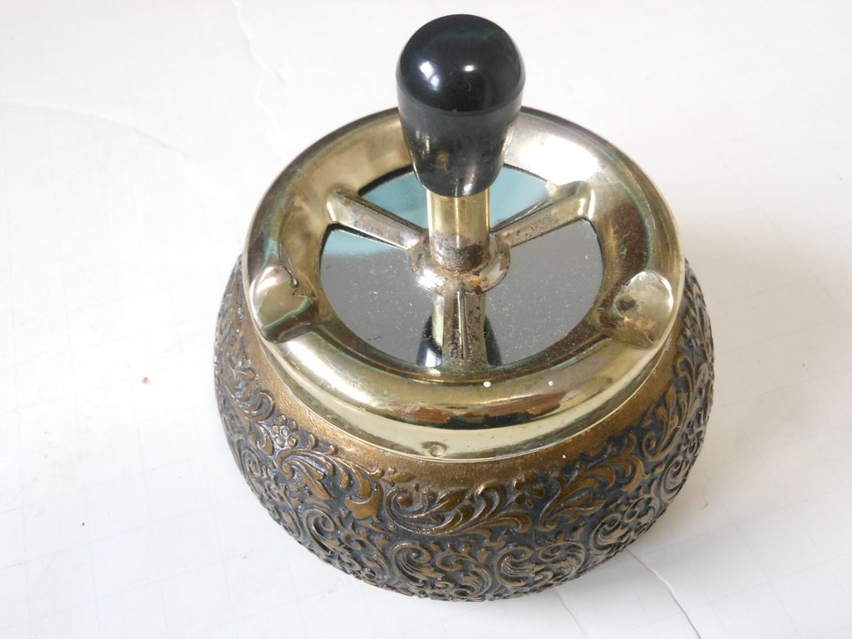 VINTAGE SET OF 1- ALADDIN LAMP LIGHTER AND MATCHING ASHTRAY | eBay