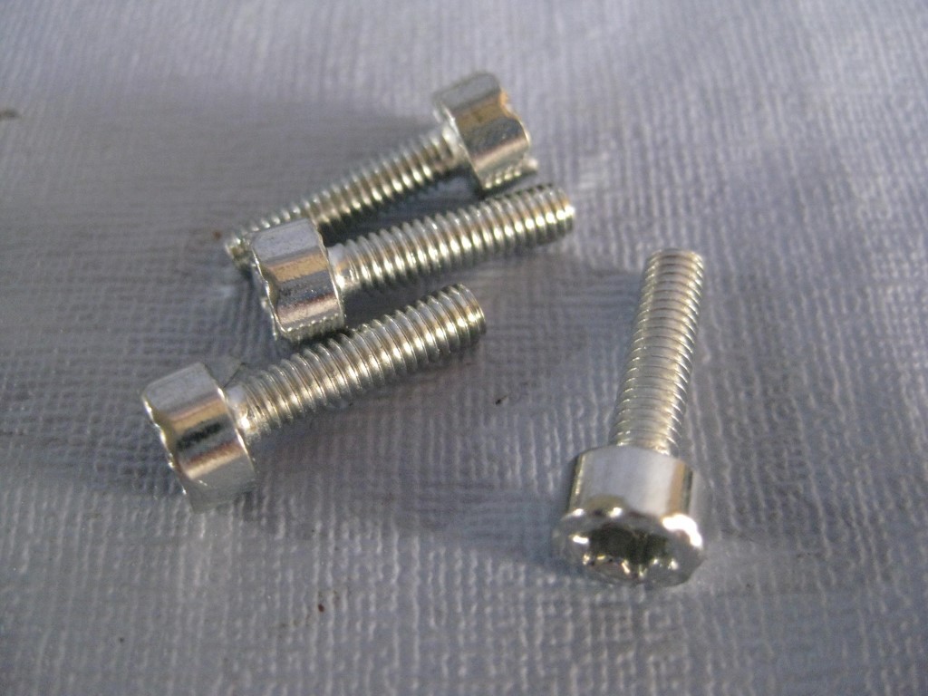 Lot of 4 - T27 Torx 4MM 16MM Bolt Spline screw IS-M4x16 for Stihl 9022 ...