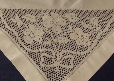 Vintage Linen Filet Crochet Lace Tablecloth Mary Card Handmade Flowers ...