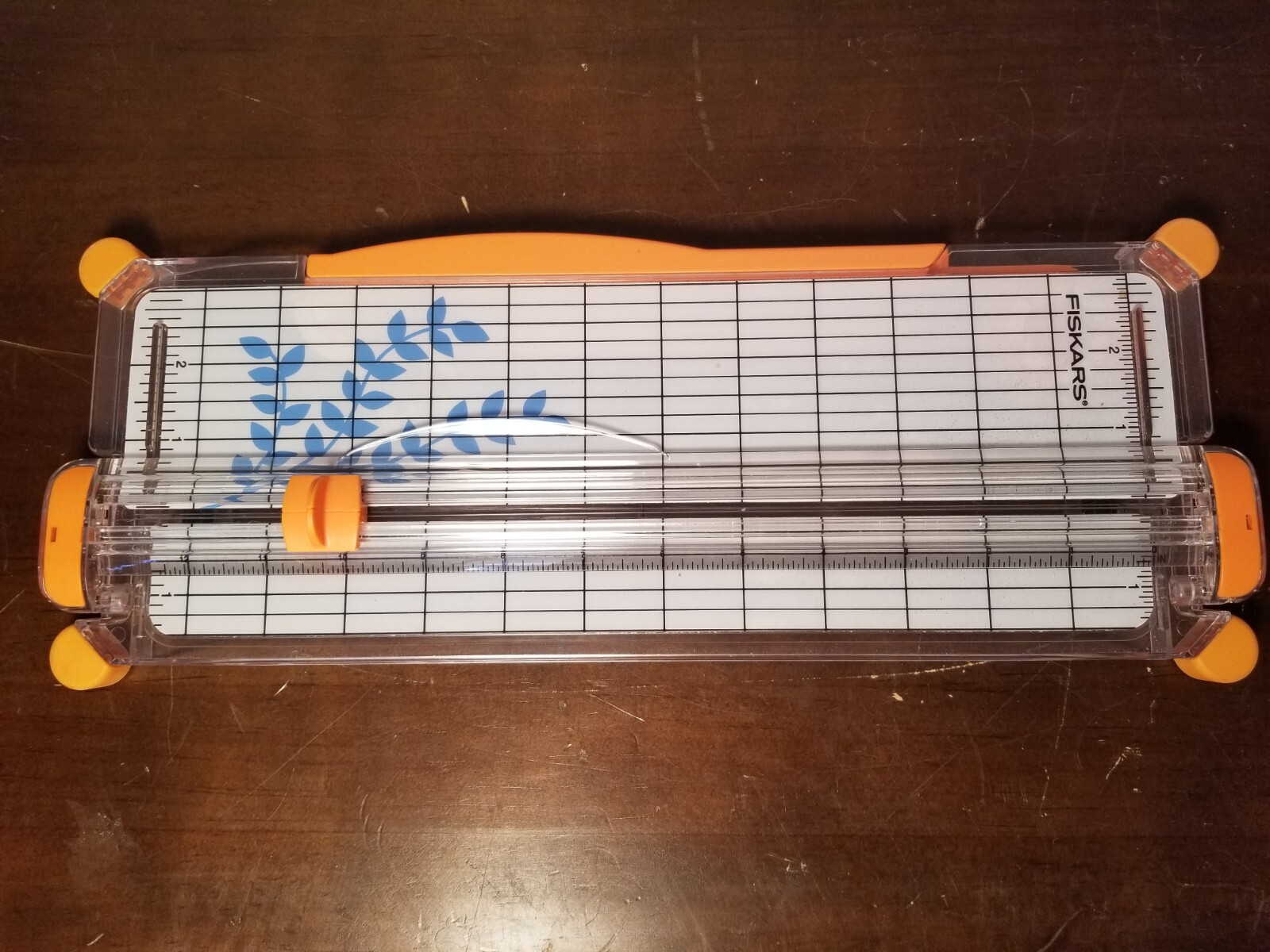 Fiskars 12 Inch SureCut Deluxe Craft Paper Trimmer 1524901004 for sale ...