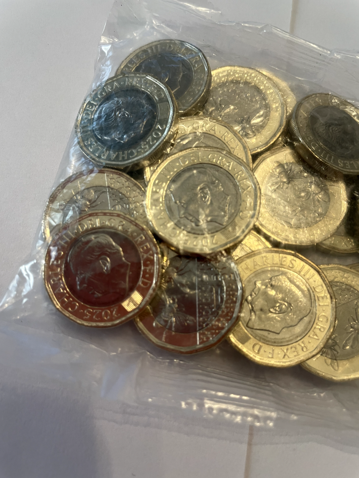 FULL SEALED BAG £1 Pound BEES Coins King Charles 2025 UNCIRCULATED LOW ...