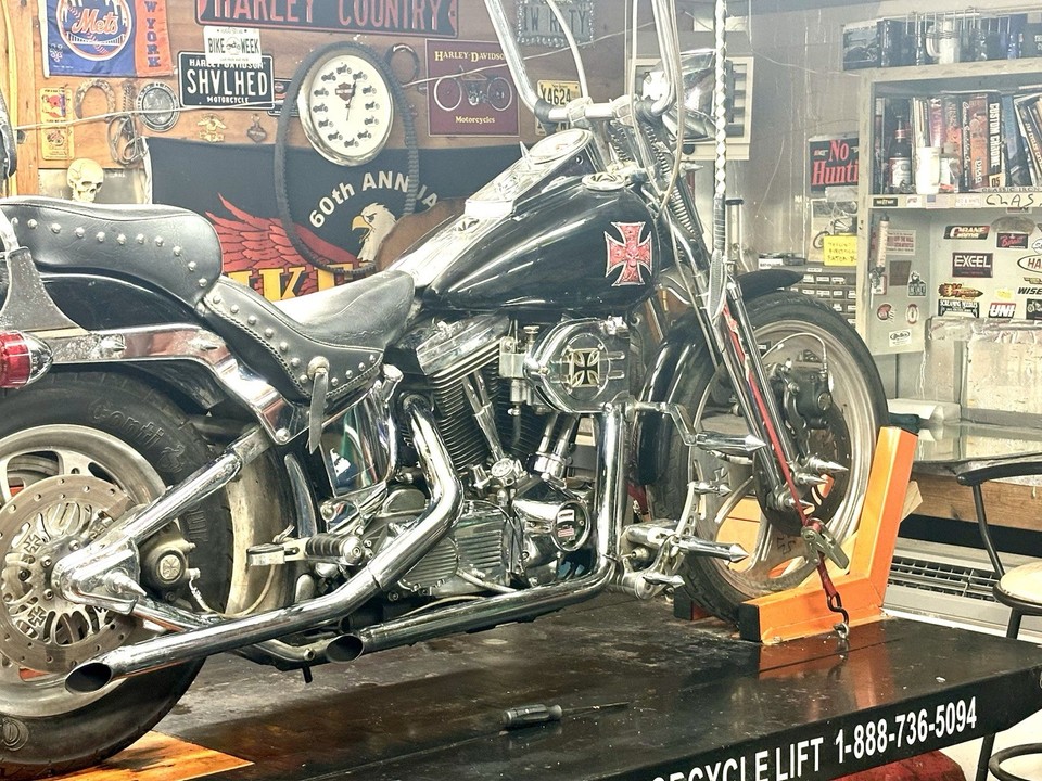 1989 Springer Softail Actually Has Historic Plates Custom Rebuilt In ...