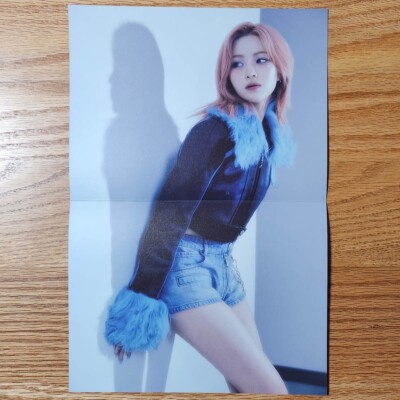 Ryujin Official Mini Poster Itzy Born To Be Mr. Vampire Ver. Genuine ...