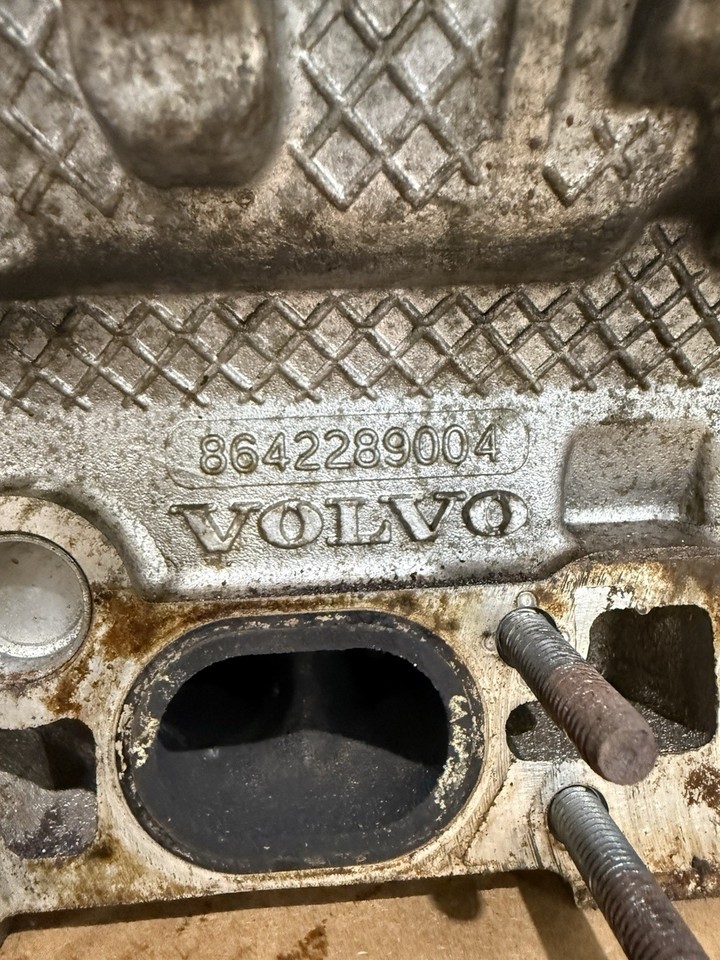 Volvo C70 S40 V50 2.5L Turbo Cylinder Head OEM 2008 Engine B5254T3 | eBay