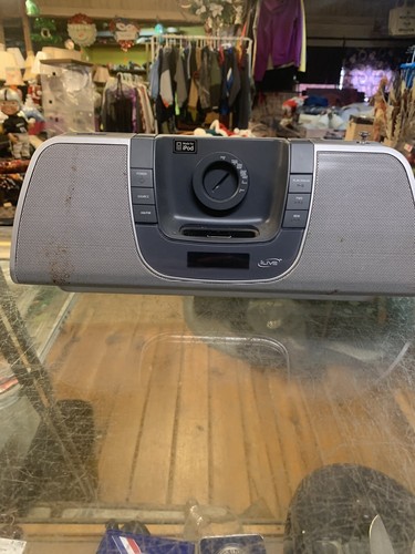 Pre-ownd tested iLIVE Portable Music System for iPod, AM/FM, AC/DC ...