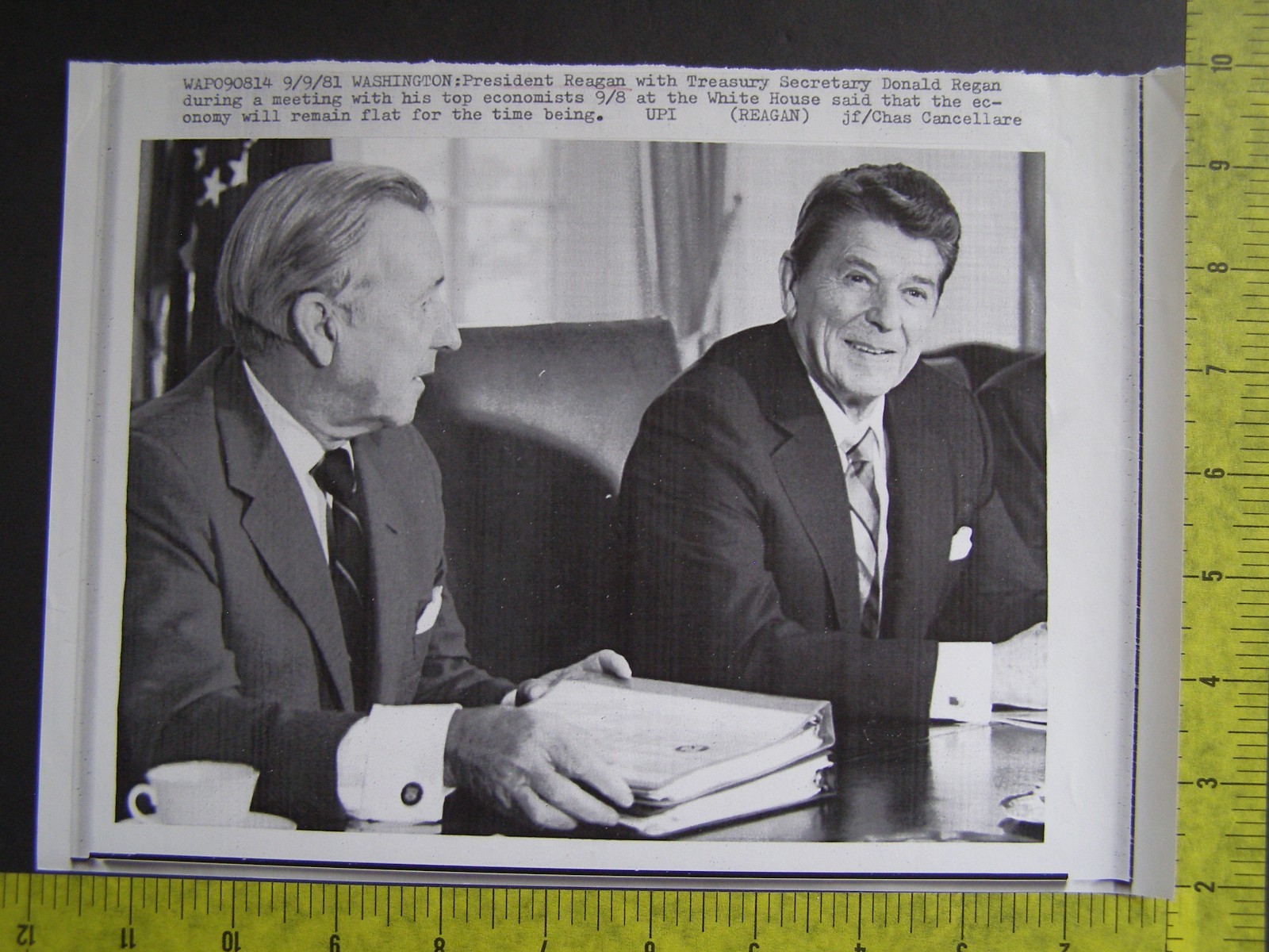 AP Wire Press Photo President Ronald Reagan with Treasury Secretary ...